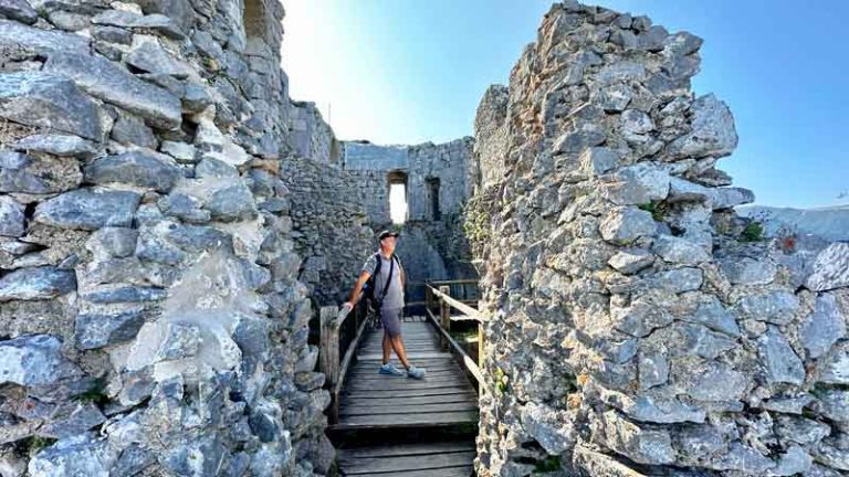 Montségur Castle: Medieval Perched Fortress in Occitania - 2025 Guide